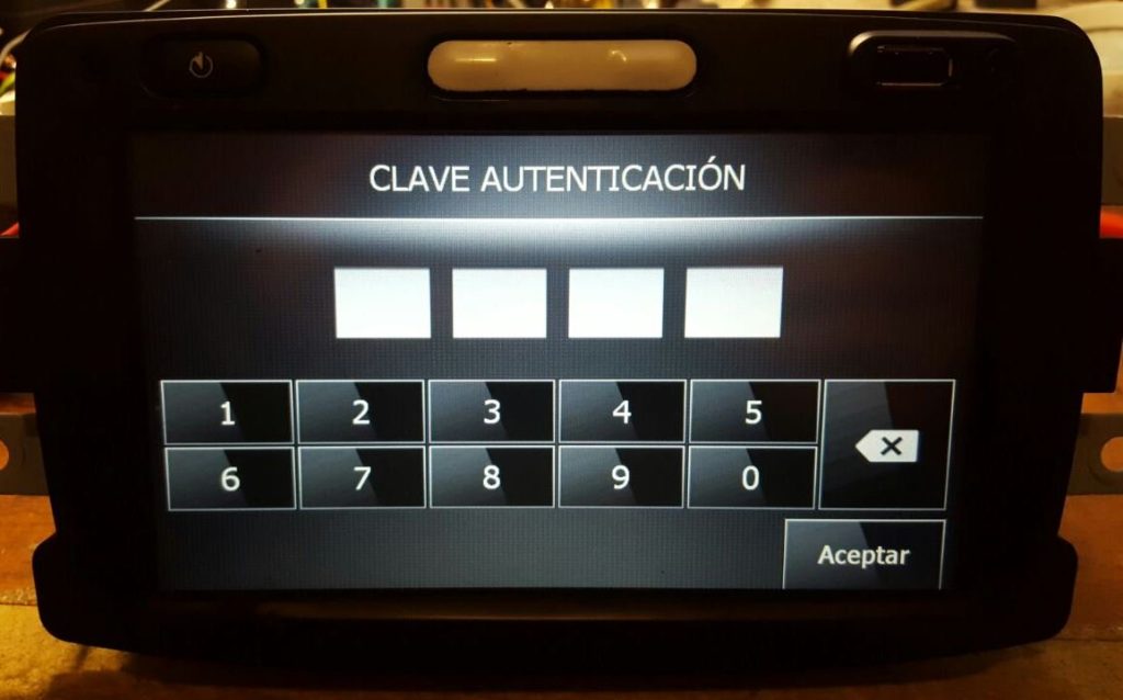 Les astuces pour récupérer le code d'un autoradio Renault