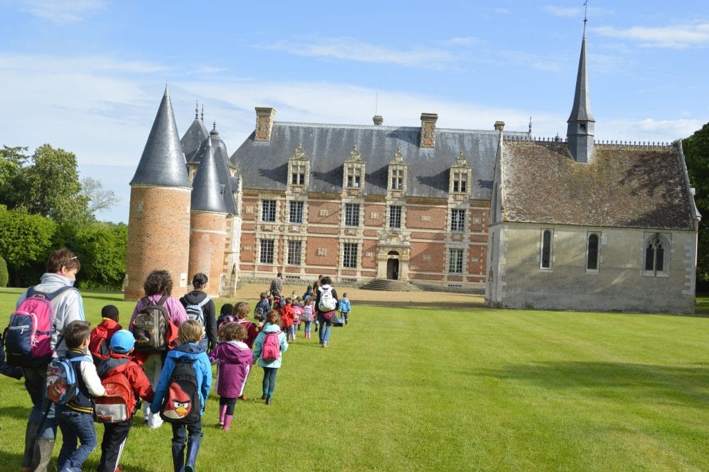 Pour réussir vos sorties scolaires, ne négligez pas la location d'autocar